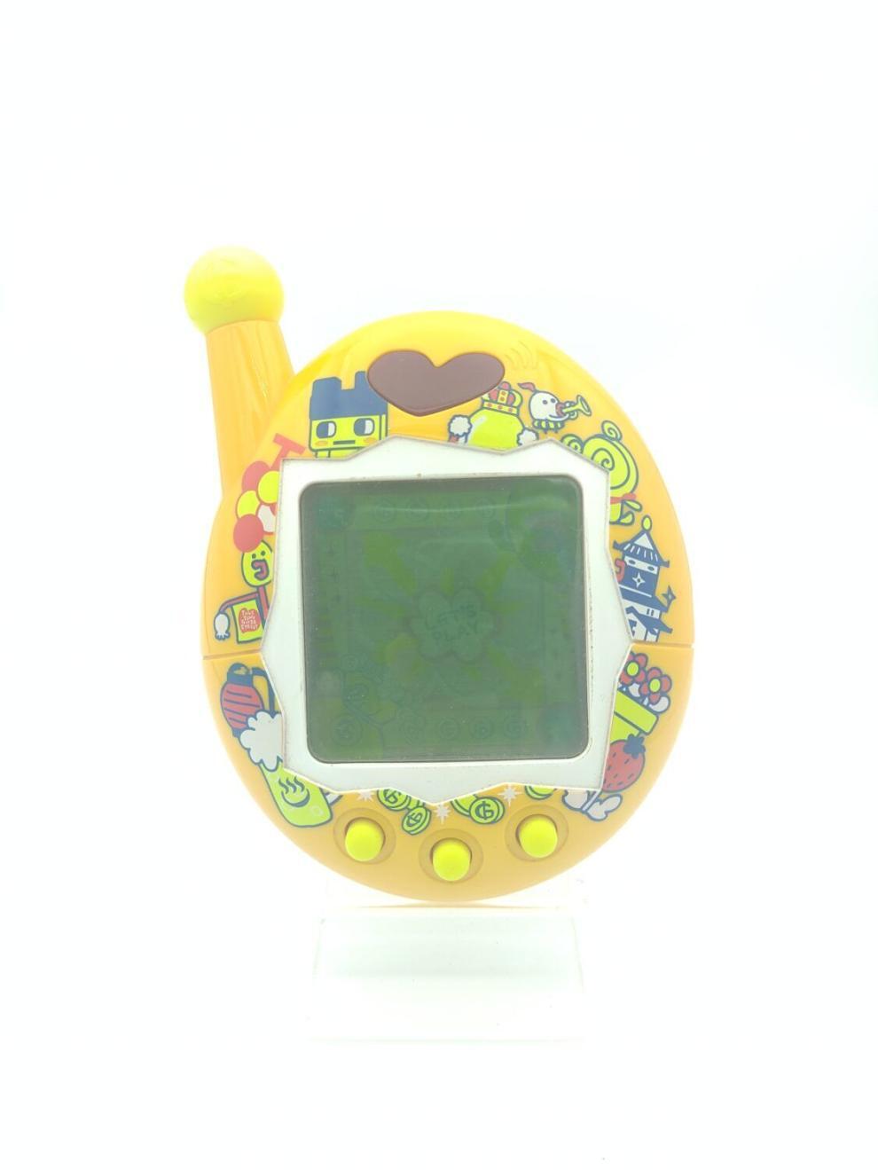 Tamagotchi BANDAI Home Deka Tamagotchi Game King Playoff Station orange ...